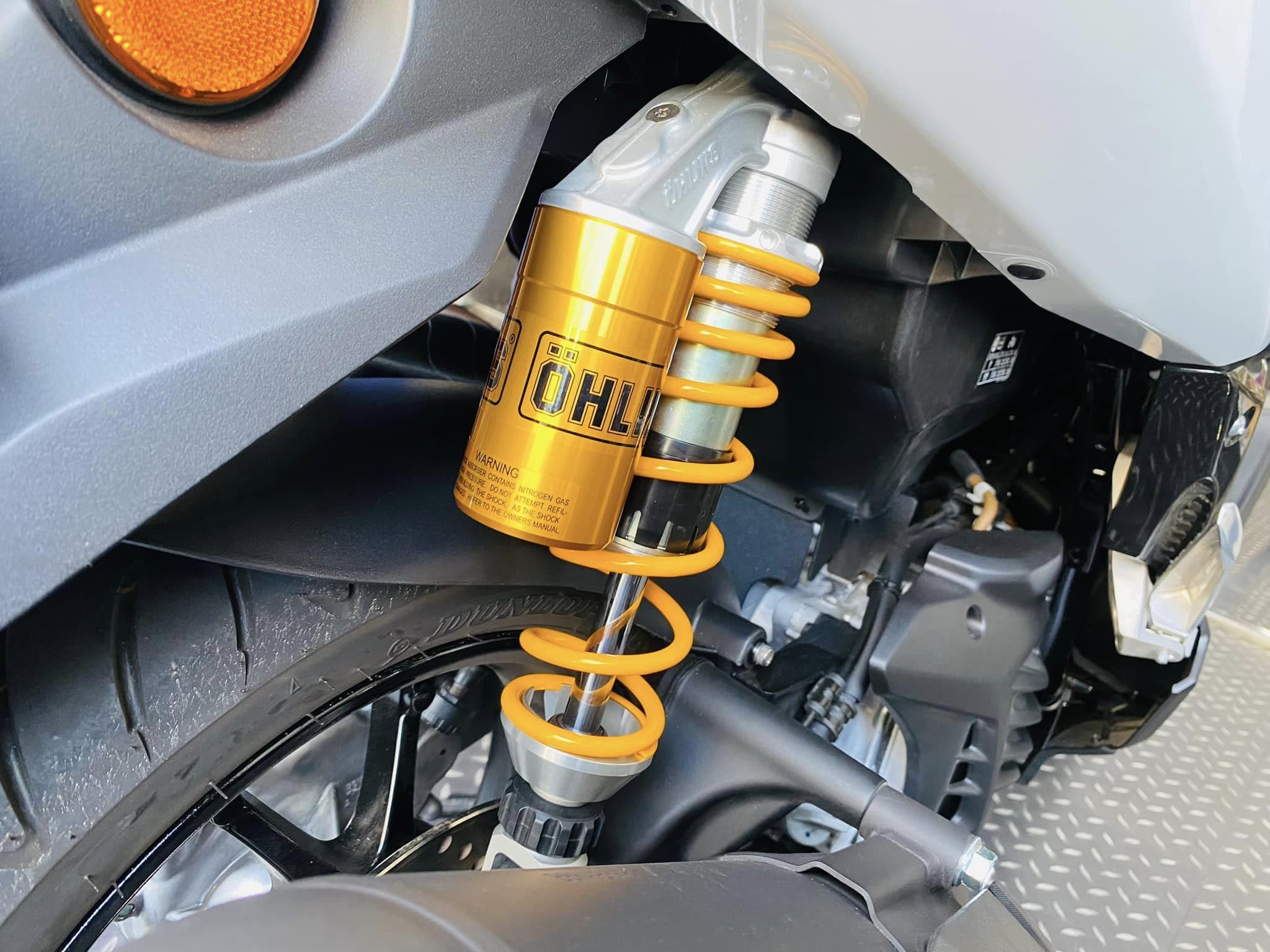 NMAX－OHLINS YA020 後避震器 - YONG-SHIN